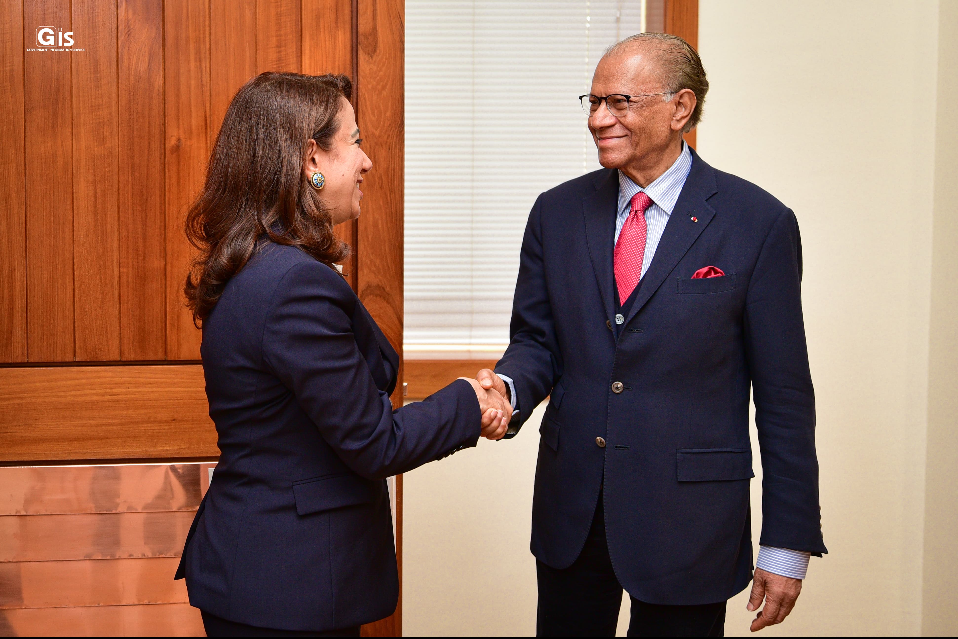 Dr Morsy presents her candidacy to PM Ramgoolam for post of Deputy ...