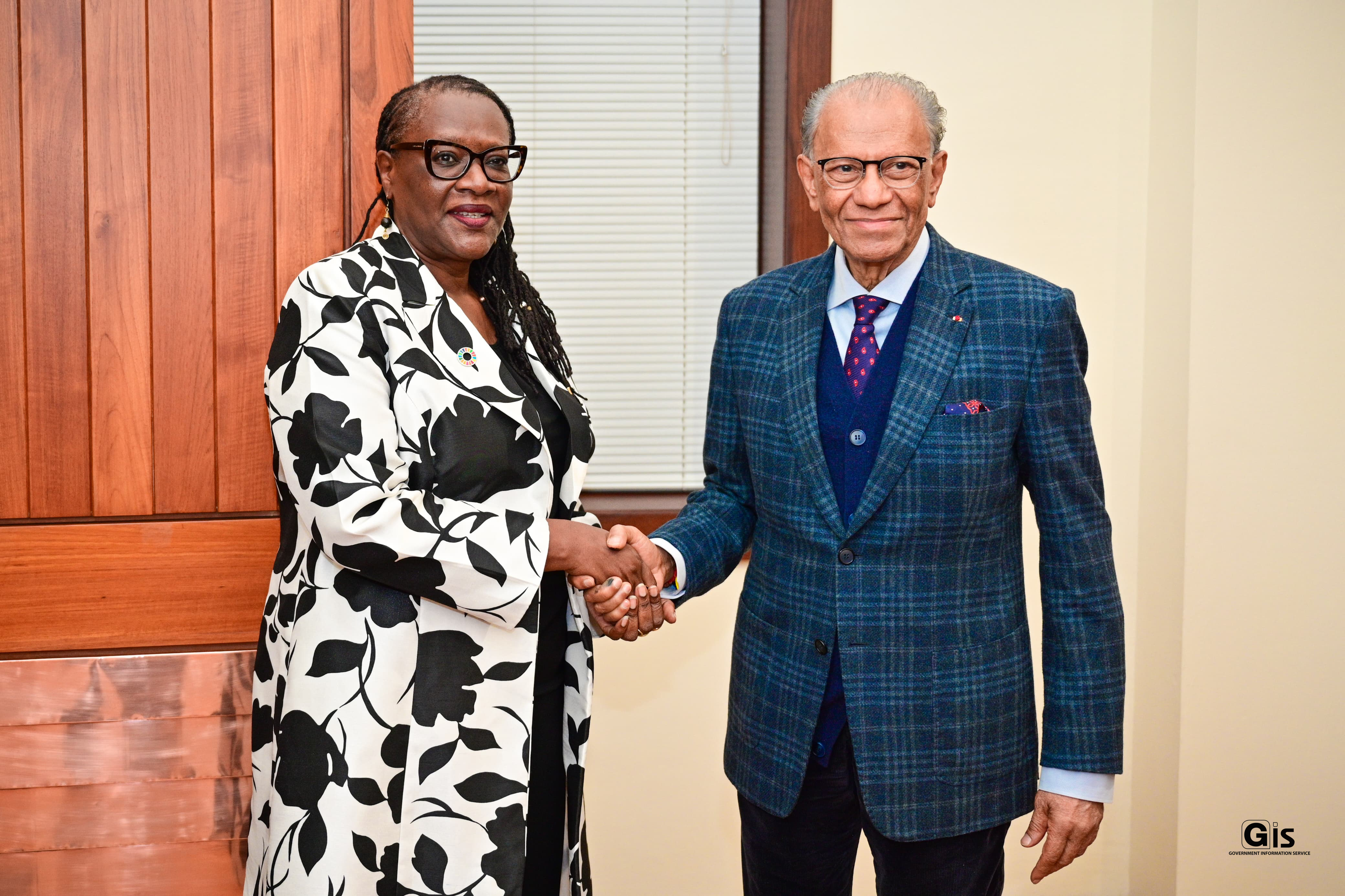 PM Ramgoolam meets outgoing UNDP Resident Representative
