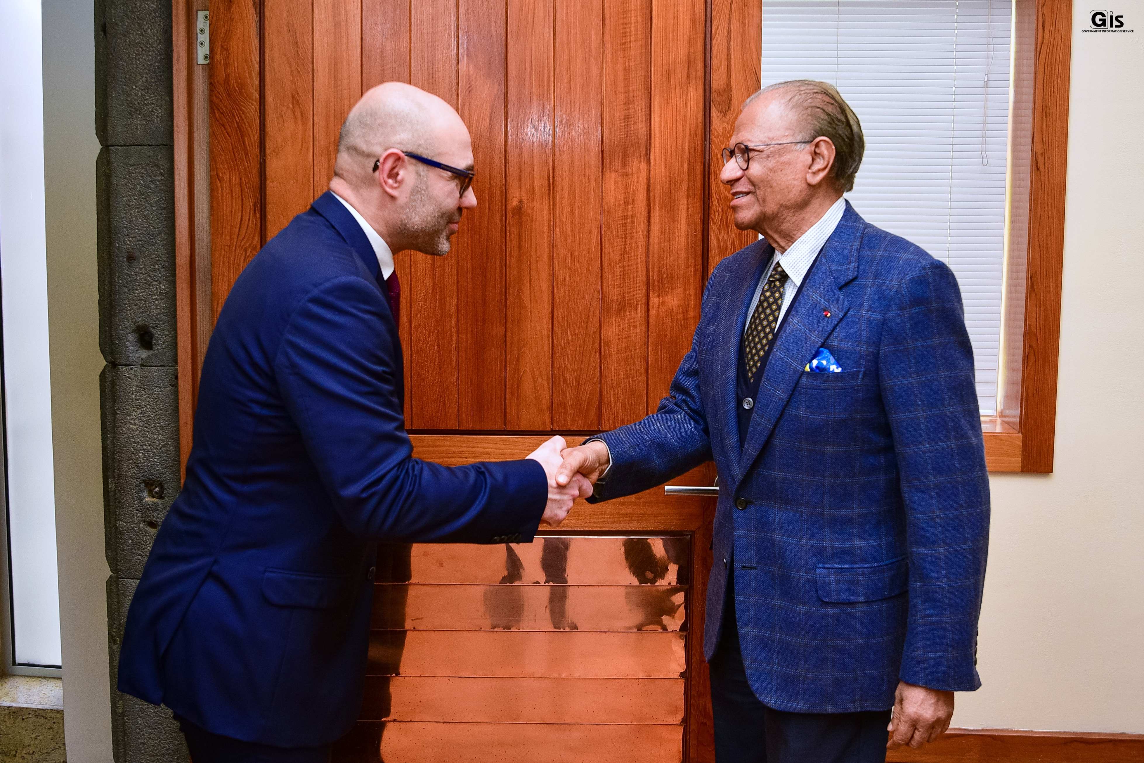 Secretary-General of the Permanent Court of Arbitration calls on Prime ...